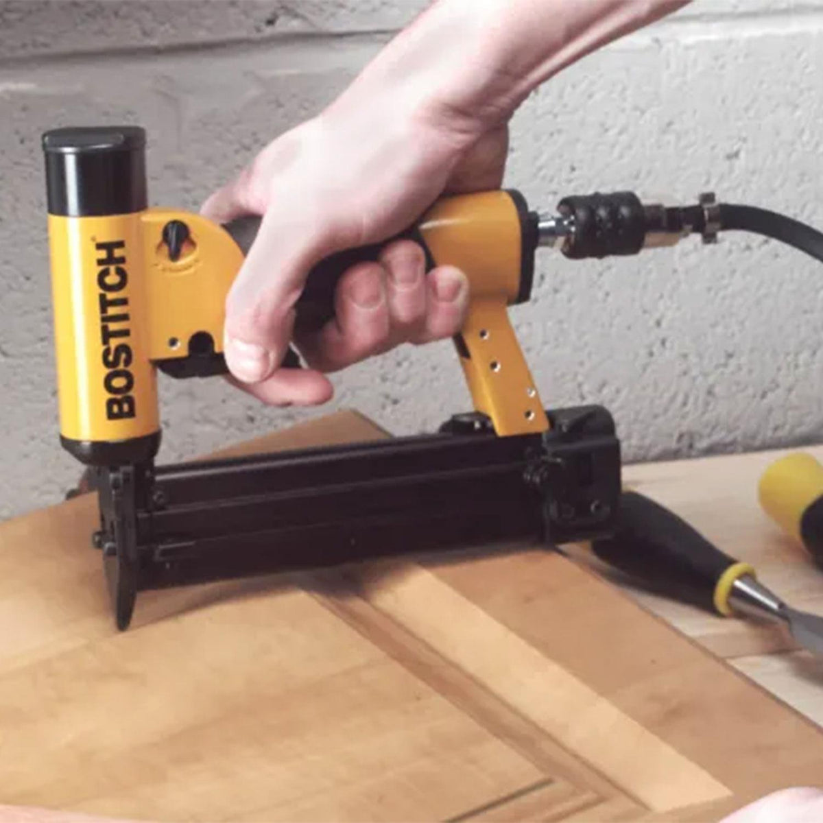 TU-216-2330K-E Pneumatic Headless Pinner 23 Gauge – Avant Garde Brands